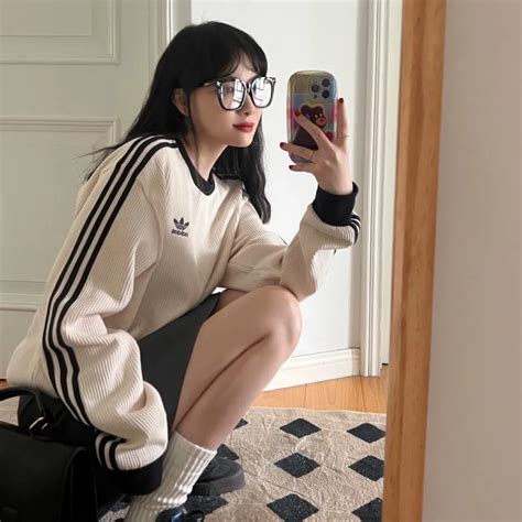 아디다스 아디다스 오리지널 아디컬러 클래식 와플 크루 니트 맨투맨 Ha9309 상품 상세 크로켓 위시버킷