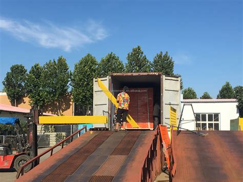 Australia Livestock Cattle Loading Ramp Hot Dipped Galvanized With Sliding Gate Cattle Fence