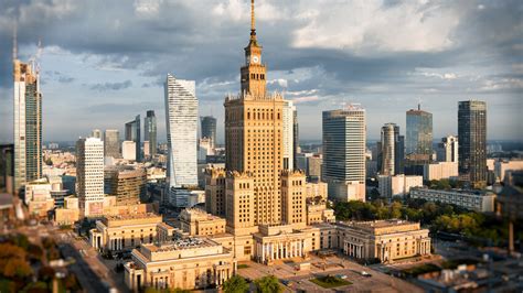 Како се Стаљинов небодер појавио у главном граду Пољске Russia Beyond на српском