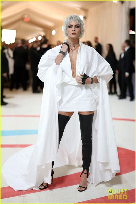 Photo Cara Delevingne Honors Karl Lagerfeld At Met Gala 21 Photo 4927850 Just Jared