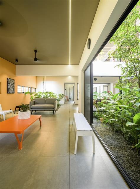 The Colour Burst House Lijo Reny Architects Archdaily