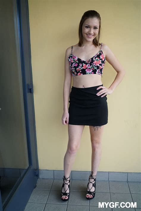 Riley Mae Cute Girl Next Door Rm Gnd 215 Porn Pic