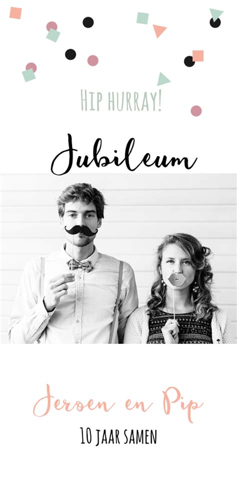 Feestelijke Uitnodiging 10 Jarig Jubileum Met Hout En Lichtslingers