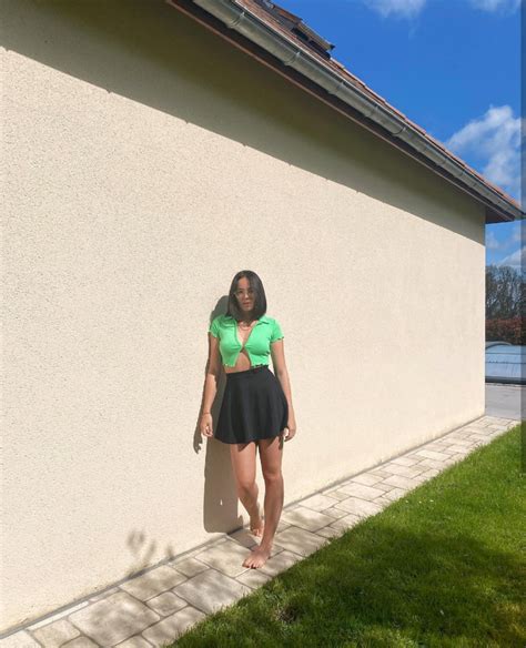 Agathe Auproux S Feet I Piedi Di Agathe Auproux Page Celebrities Feet