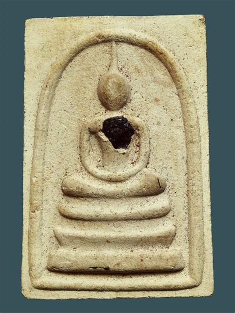 พระสมเด็จผสมผงโสฬสมหาพรหม หลวงปู่ทิม สร้างและปลุกเสก เก่า เดิมๆ Ennxo