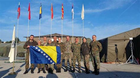 БТА ФЕНА Въоръжените сили на Босна и Херцеговина участват в две мироопазващи мисии от