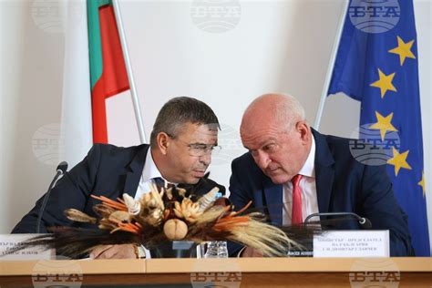 Няма официално постъпили сигнали за купуване на гласове заяви служебният министър на вътрешните