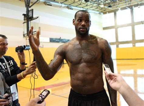 Workout Mirror Lebron James At Zane Pellot Blog