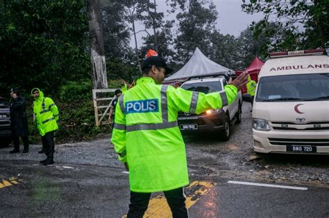 Seven Houses In Puchong Vacated Following Landslide Malay Mail