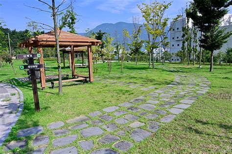 팔용근린공원 관광 정보와 주변 관광 명소 및 근처 맛집 여행 정보