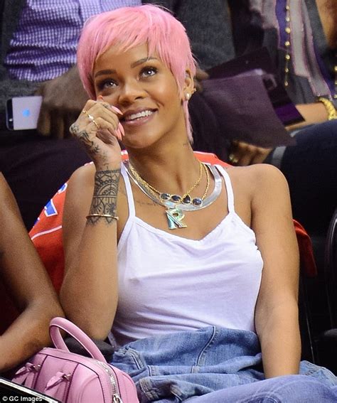 Welcome To Ivie Ihasees Blog Photos Rihanna Shows Off Nipples Cups