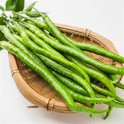 线椒与二荆条区别图片 线椒杭椒二荆条区别 做红油的三种辣椒面 大山谷图库