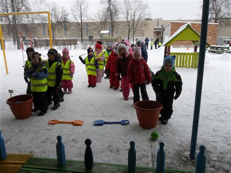 Pärnu Lasteaed Kelluke Tervisenädala õueüritus “terves Kehas Terve Vaim“ Ajakiri Lasteaed