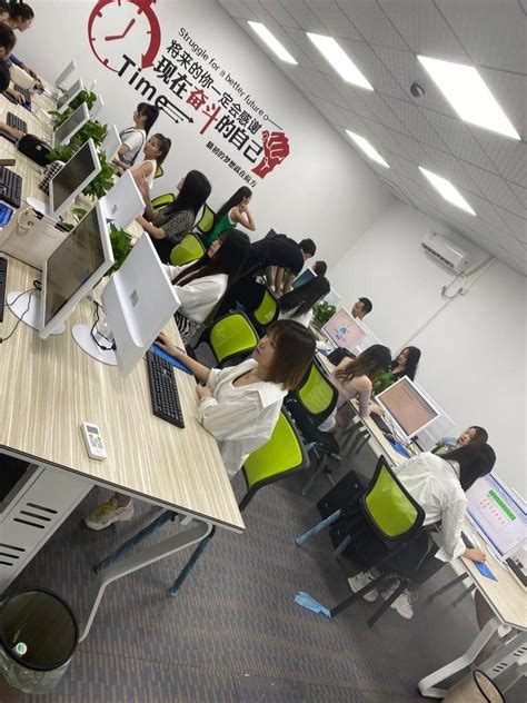 寮步哪里有平面设计培训 Ps软件培训 Ai培训 知乎