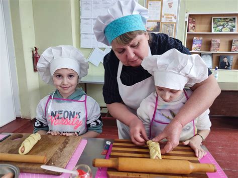 Майстер клас з приготування виробів з дріжджового тіста для учнів 2 класу гімназії №22