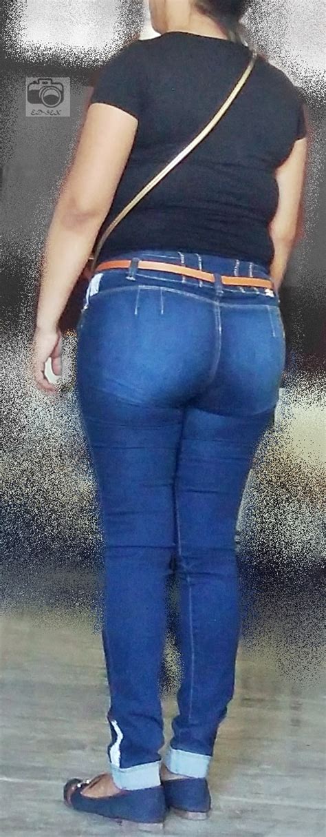 SeÑora Nalgona En Mezclilla