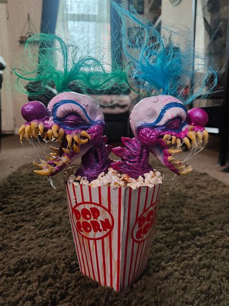 Killer Klowns From Outer Space Double Trouble Popcorn Klowns Killer