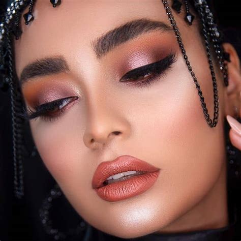 پروین رنجبر معرفی 25 میکاپ کار برتر 😍 شهر ساری