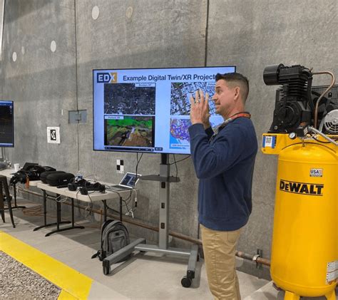 Oracle Industrial Innovation Lab Chicago Project Management Institute