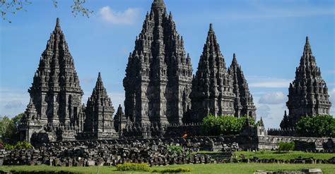 Candi Prambanan Kemegahan Lokasi And Harga Tiket Masuk Panduanwisata Id
