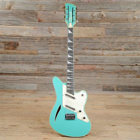 Charvel Surfcaster Xii Reverb