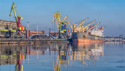 Латвія розірвала угоду з Білорусю про транзит військових вантажів залізницею Rail Expo