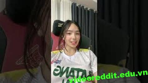 Jiji Plays Unlocking The Viral Video Mystery Video Reddit Trend