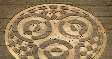 Germans Flock To Mysterious Crop Circle
