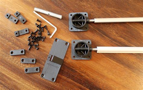 Выпрямитель для двери шкафа 95 фото