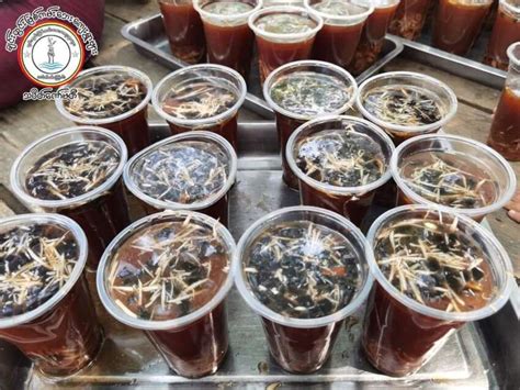 စစ်ကိုင်းရှိ စစ်ရှောင်စခန်းတစ်နေရာကို မုန့်လက်ဆောင်းများ ကျွေးမွေး Khit Thit Media