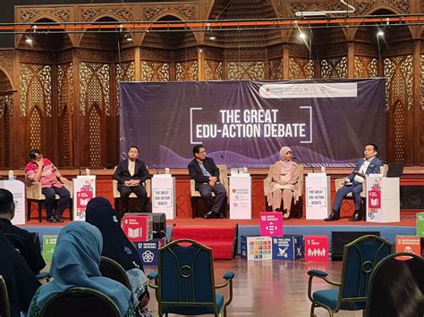 Debate Is A Place Where The Truth Will Prevail Says Iium Rector Iium Debate Is A Place Where The Truth Will Prevail Says Iium Rector Iium