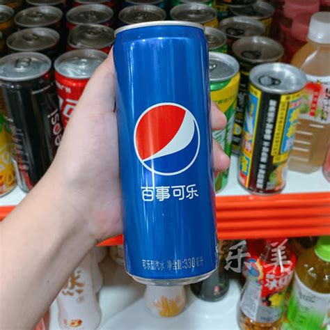 可乐长罐细长大山谷图库