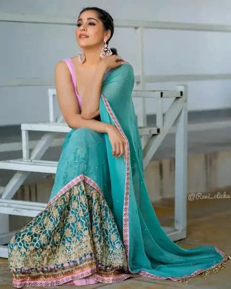 Rashmi Gautam Latest Hot Pics In Saree