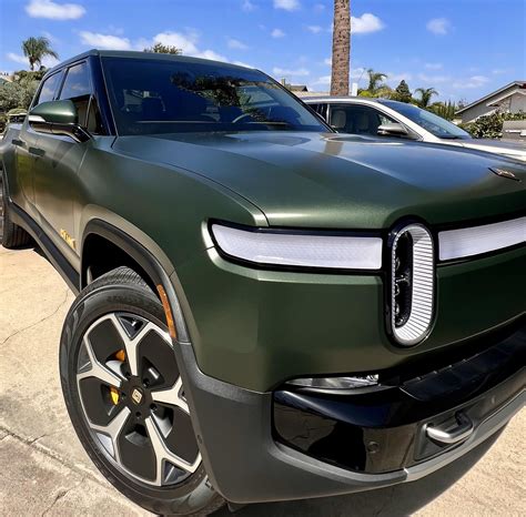 Forest Green Stealth Ppf In Sunlight R Rivian
