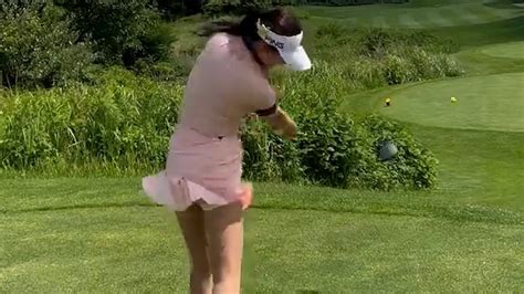 🙊🙉오른쪽 팔꿈치가 허리를 스치듯 지나가주면 👌 💖 박소현프로 스윙 미녀골퍼 Youtube