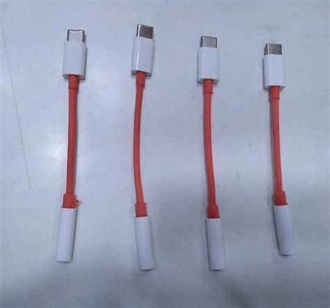 Red Type C Splitter At Best Price In New Delhi Id 23061637197