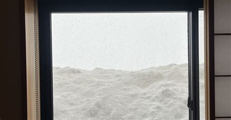 하늘에 구멍 뚫린 듯 료칸 직원도 놀란 폭설