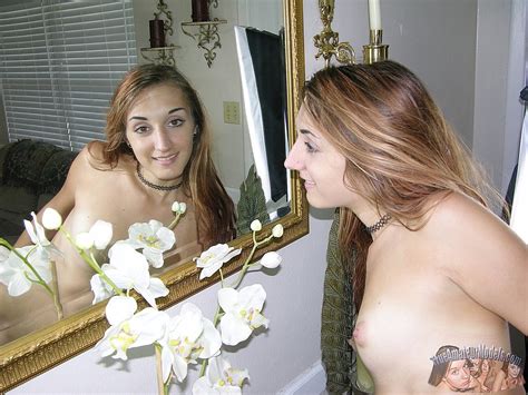 Babes Posing Next To Mirrors Page 171 Freeones Board The Free Sex