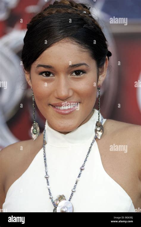 Qorianka Kilcher The Santa Clause 3 The Escape Clause Film Premiere