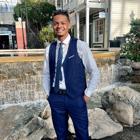 Nathaniel Williams Branch Ambassador Capital One Linkedin