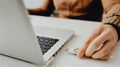 How To Create A Usb Security Key For Your Windows Login Make Tech Easier
