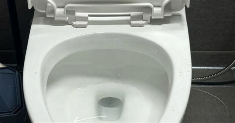 변기가막혀서 문의드렸는데 로켓으로 바로오셔서 뚫어주셨습니다 뚫는데 얼마안걸리고 친절하게 설명도 해주셨어요 주말인데도 오셔서