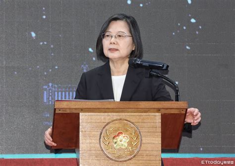 新聞 民調／陷第四度執政困境！蔡英文滿意度42％ 不滿意民眾近半 Gossiping板 Disp Bbs