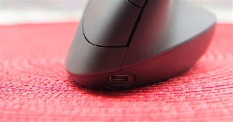 Logitech S MX Vertical Mouse Aims For Wrist Comfort CNET