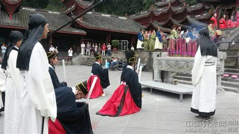 都江堰文庙“祭孔”成典范 山东曲阜派人“取经” 孔庙