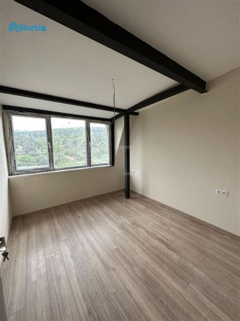 იყიდება 2 ოთახიანი ბინა თბილისი საბურთალო პოლიტკოვსკაიას ქუჩა