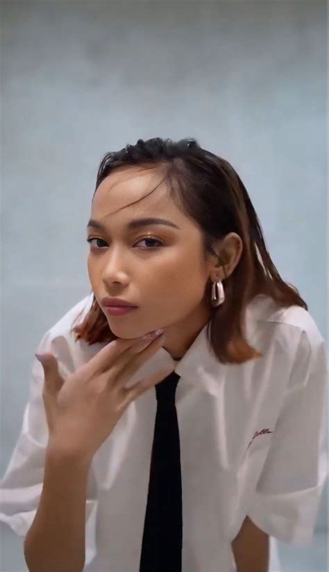 Bini Gwen Apuli Pretty Selfies Lomo Card Quick