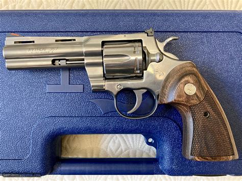 Colt Python Mag SP WTS Inch In Blue Hard Case