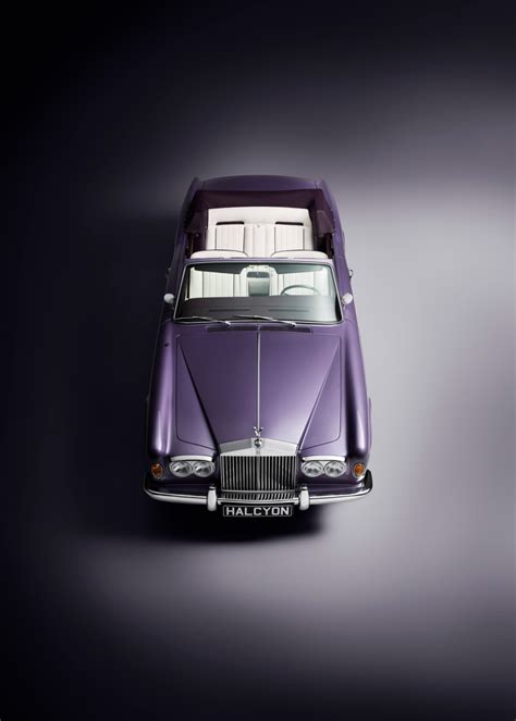 Finally An Ev With Great Analog Switches And Gauges