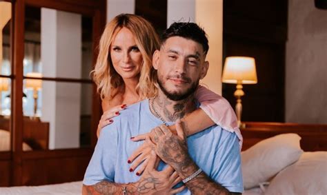 El Video De Sabrina Rojas Y Ulises Bueno Juntos En Un Recital Que